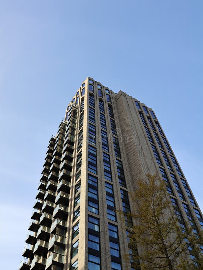 Perspective of Skyscraper I Houston from Street Level in Houston, Texas ...