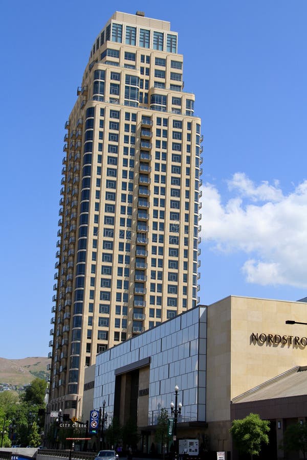 Apartment High Rise editorial photography. Image of high - 24866712