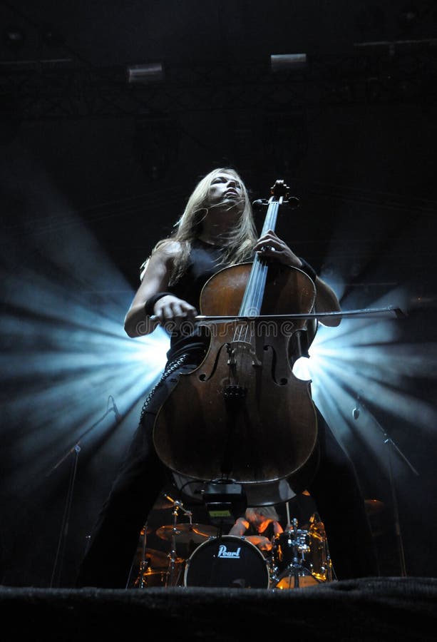 Apocalyptica editorial photography. Image of cello, green - 15604092