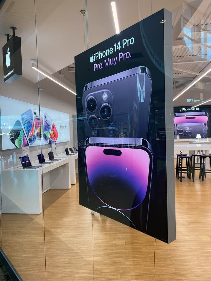 App Store Announcing the IPhone 14 Pro Editorial Photography - Image of ...