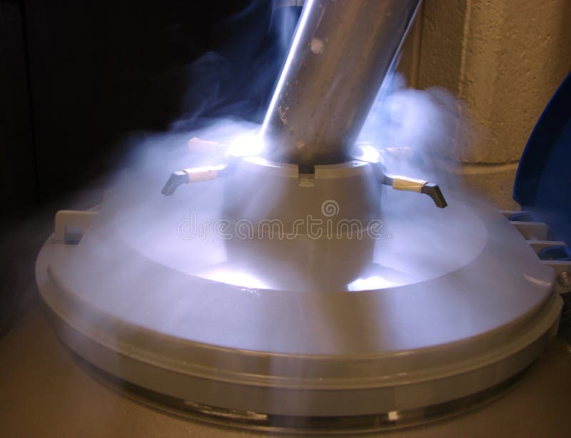 Apparatuur in Een Laboratorium Van De Wetenschap Stock Afbeelding ...