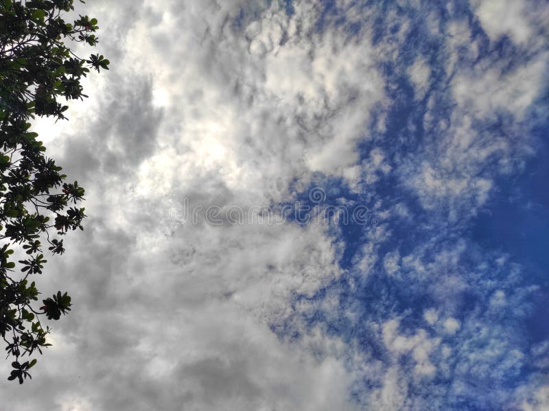 Appearance of Cloudy Clouds in the Middle of the City of Surabaya, 20 ...