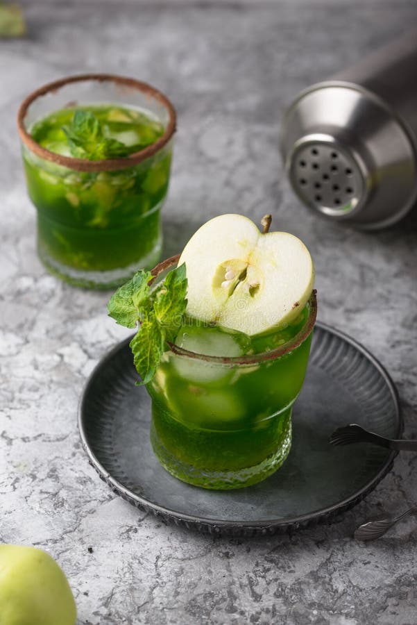 Apple Alcoholic Cocktail or Mocktail Stock Image - Image of autumn ...