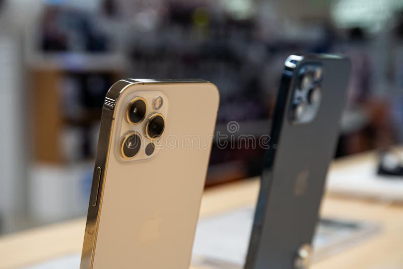 Apple Authorized Shop. the Modern Shop with Apple Products: Iphone ...