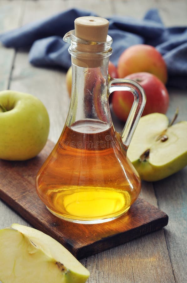 Apple-ciderazijn stock afbeelding. Image of nave, fles - 36784645