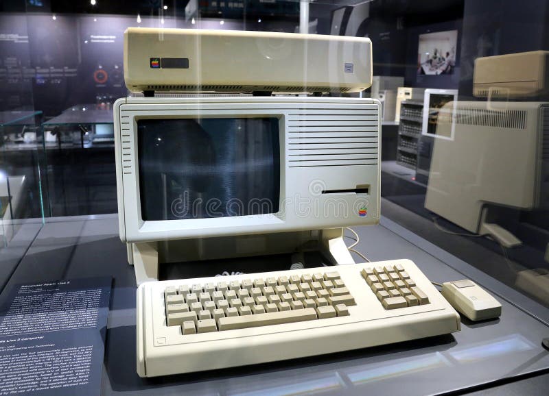 Apple Computer Lisa 2 (1983) Editorial Image - Image of interface ...