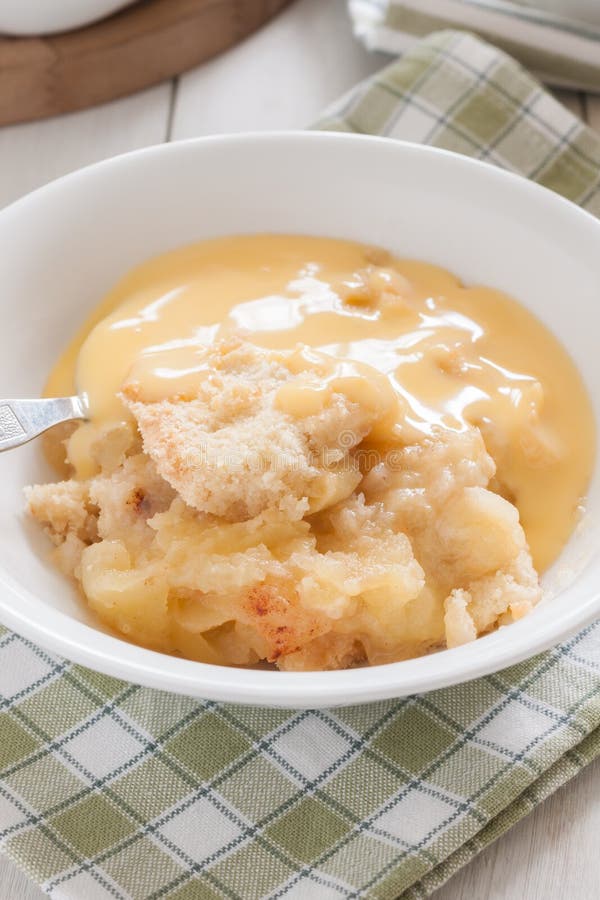 Apple crumble with custard stock image. Image of pudding - 18910709