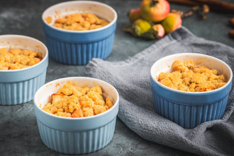 Apple Crumble Small Blue Molds Rustic Gray Table Stock Photos - Free ...