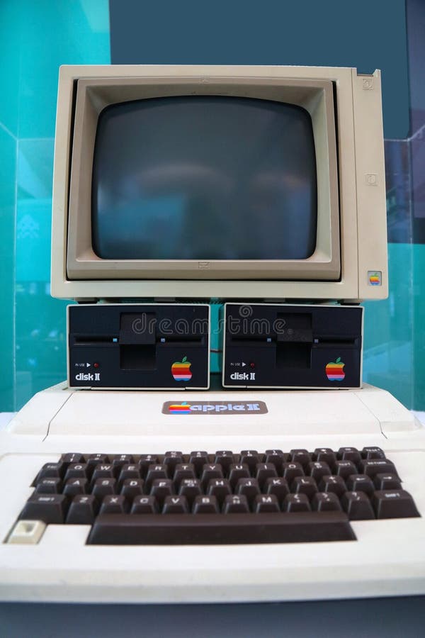 Apple II obsolete computer editorial photography. Image of electronic ...