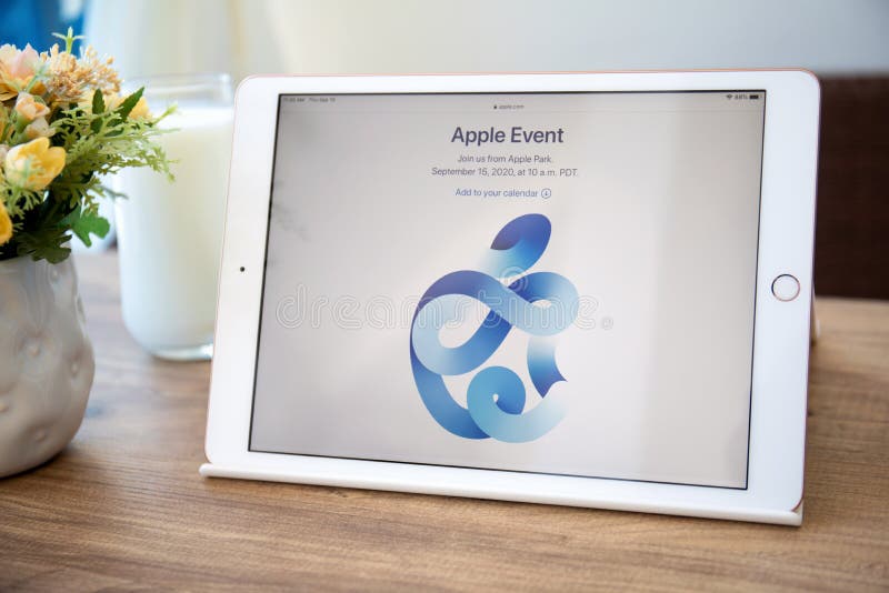 Apple IPad IOS 14 with Page Invitation Event the Screen Editorial Image ...