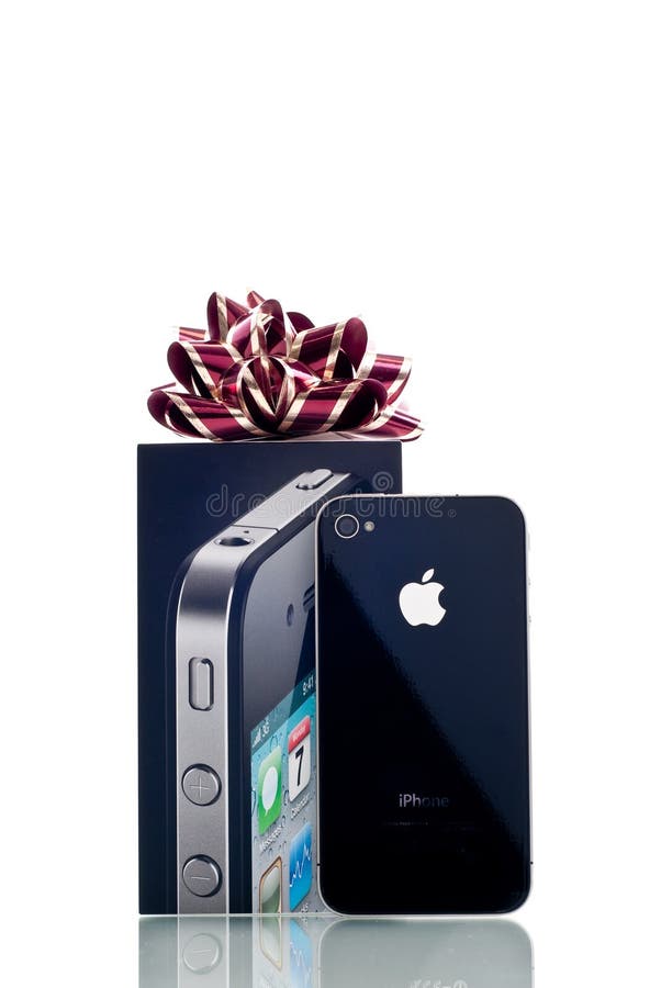 Apple IPhone 4 EBay Auction Editorial Photography - Image of four ...