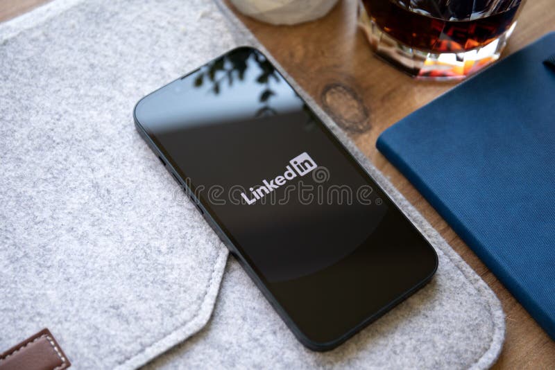 Apple IPhone 14 Space Black with App LinkedIn in Screen Editorial ...