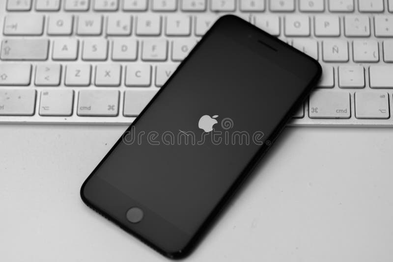 Apple IPhone Updated IOs, Apple Icon and Status Bar on Screen ...