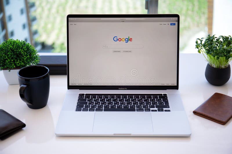 Apple Macbook Pro 16 with Social Networking Service Google Editorial ...