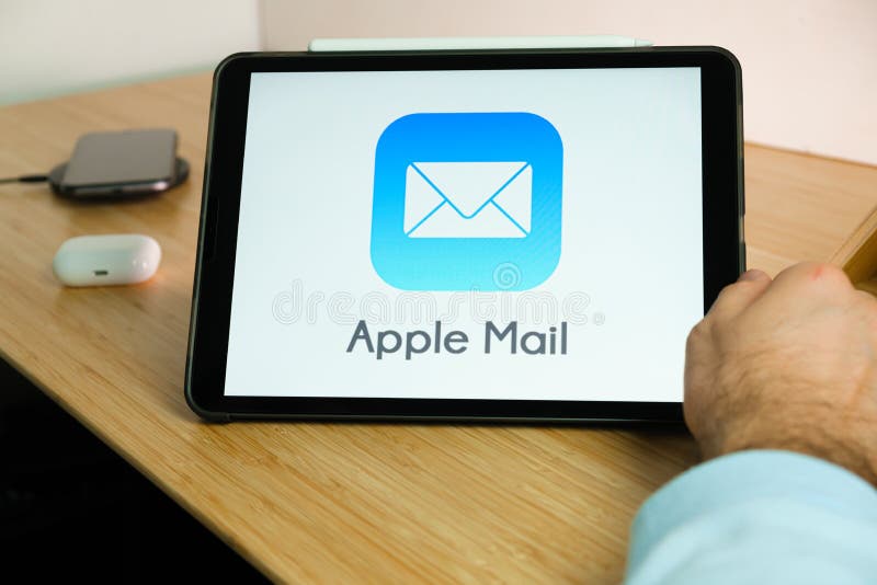 Apple Mail Logo on the Screen of IPad Tablet. March 2021, San Francisco ...