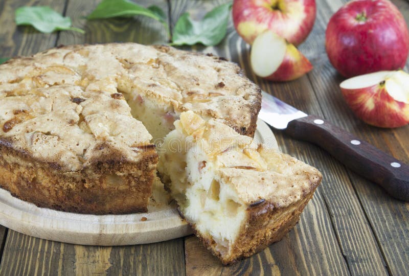 Apple pie. charlotte stock image. Image of dessert, cuisine - 33470561