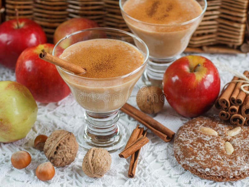 Apple Smoothie with Nuts and Cinnamon. Diet Drinks. Healthy Eating ...