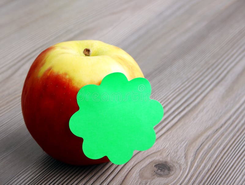 Apple and sticky note stock image. Image of life, healthy - 18943195