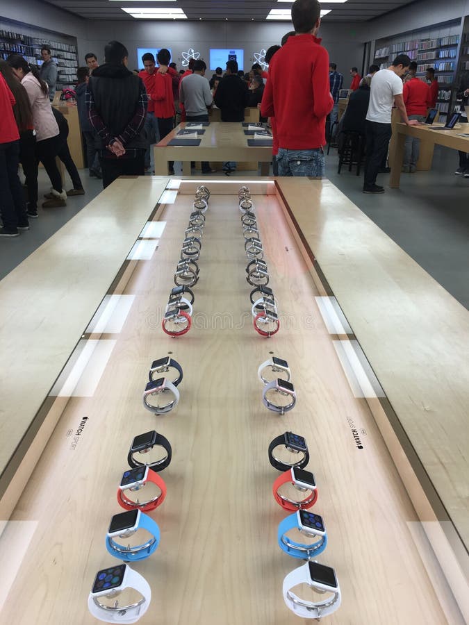 Apple Store, Apple Watch editorial photo. Image of purchase - 65849146