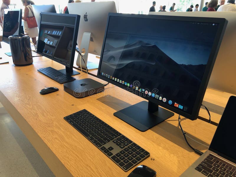 Apple Store editorial stock image. Image of commercial - 150839774