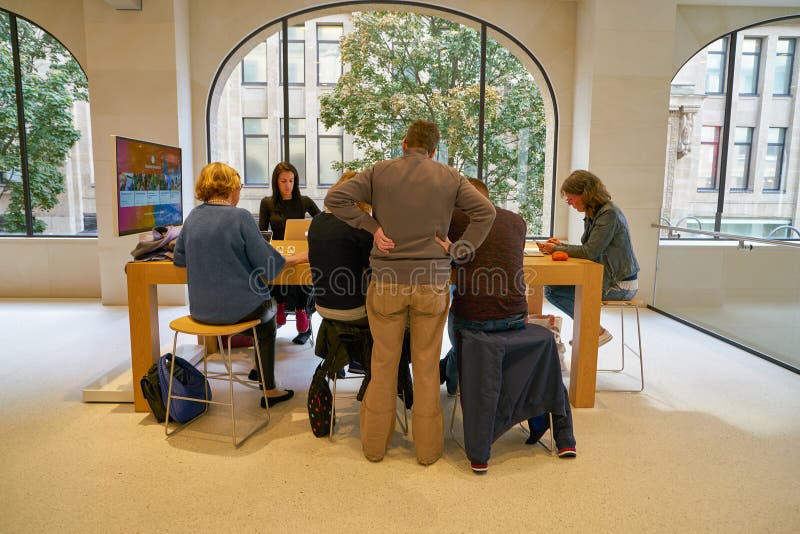 Apple store editorial photo. Image of notebook, layout - 158298041