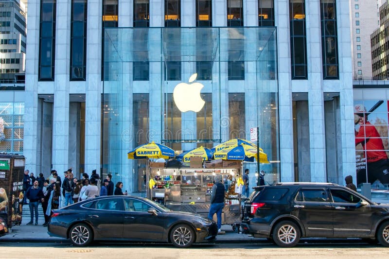Apple Store in New York City Editorial Stock Image - Image of apple ...