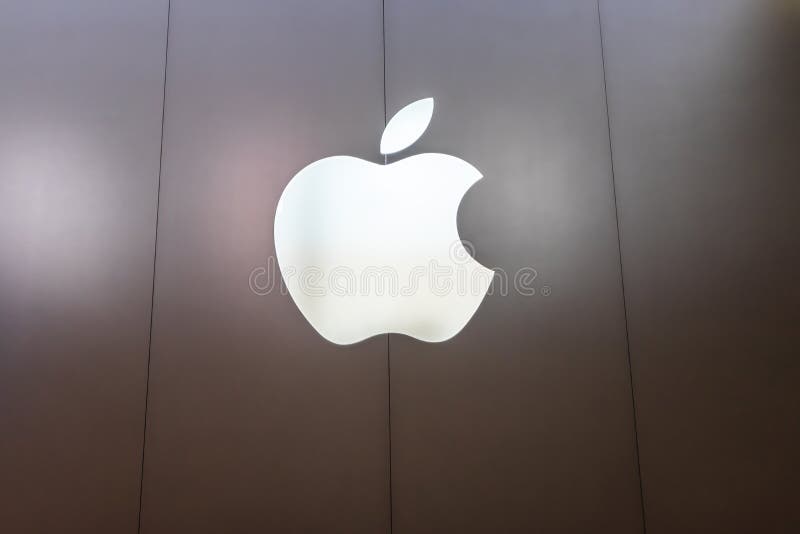 Apple Store, UK.Apple Logo American Multinational Technology Company ...