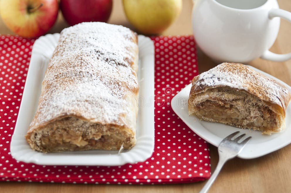 Apple Strudel stock image. Image of cook, austrian, cinnamon - 34981339
