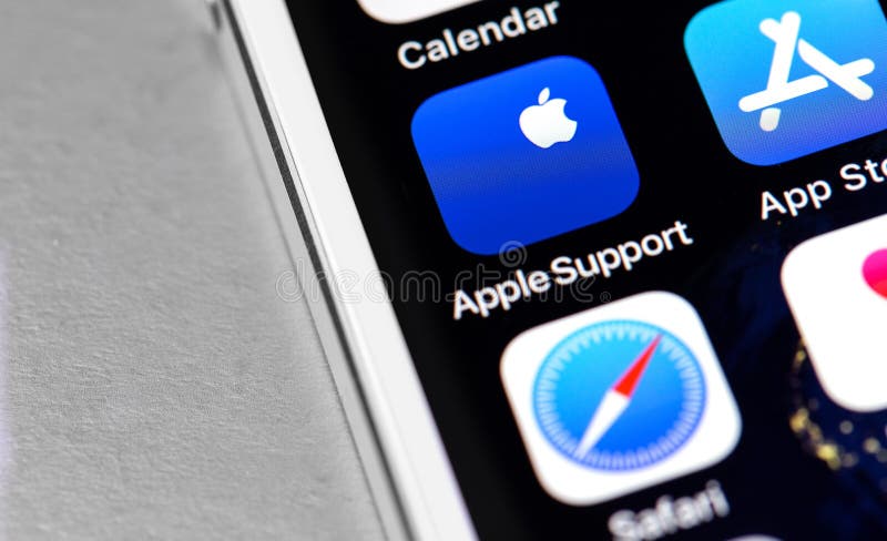 Apple Support App on the Screen Smartphone Editorial Stock Photo ...