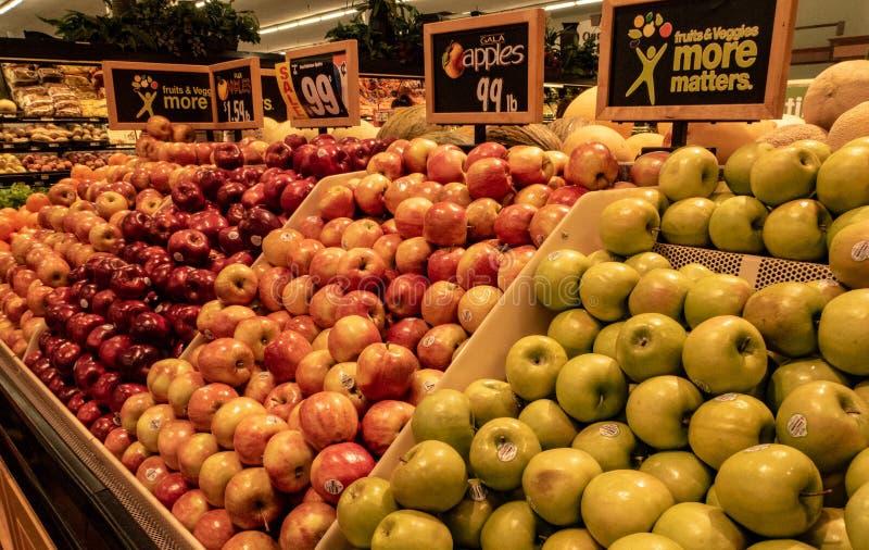 Display Of Apples In Produce Isle Editorial Stock Image - Image of food ... Display Of Apples In Produce Isle Editorial Stock Image - Image of food ...
