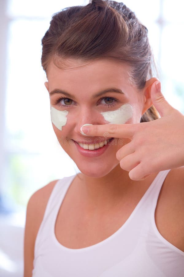 98+ Applying facial mask Free Stock Photos - StockFreeImages
