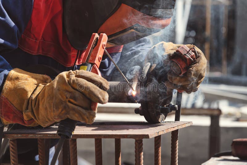 Applying a Facing Weld Using Manual Arc Welding Stock Photo - Image of ...