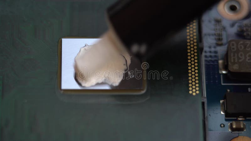 Applying Thermal Paste To a Laptop Processor, Replacing Thermal Paste ...