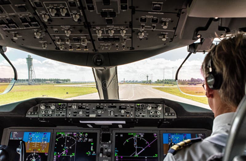 Approach stock image. Image of inflight, approach, cleared - 79191629