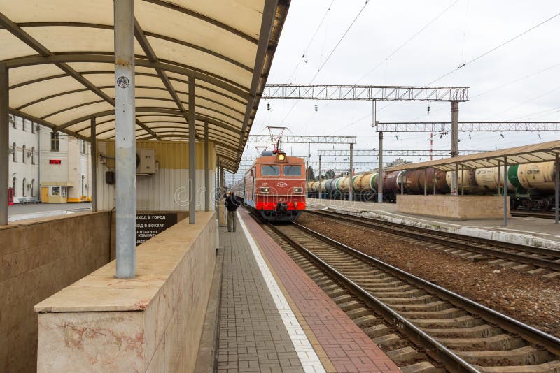 Approaching Train - Railway Commuter Transport Rail Editorial Image ...