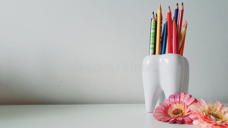 Approximate Angle of Tooth-shaped Pencil Holder. Stock Photo - Image of ...