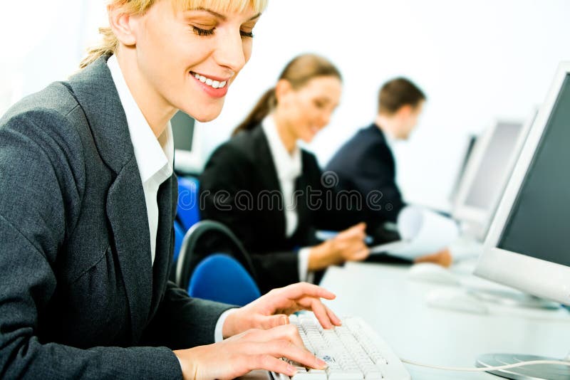 103,572 Appuyer Photos libres de droits et gratuites de Dreamstime