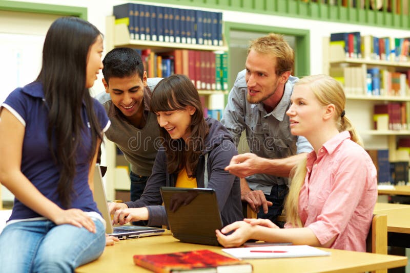 Aprendizaje del grupo foto de archivo. Imagen de escuela - 11823446