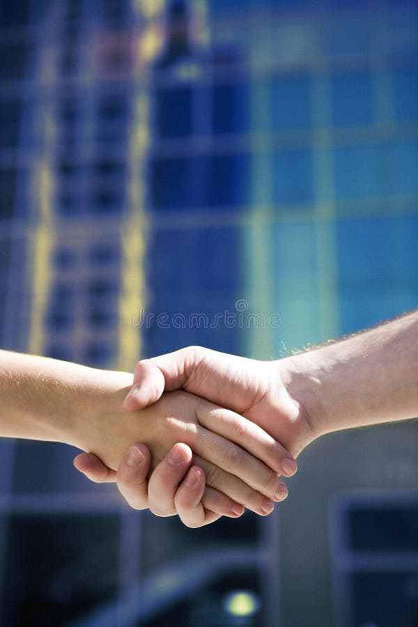 Apretón de manos imagen de archivo. Imagen de maduro, brazo - 8431653