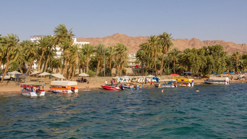 AQABA, JORDANIEN 1. MAI 2016: Strand Von Aqaba Redaktionelles ...