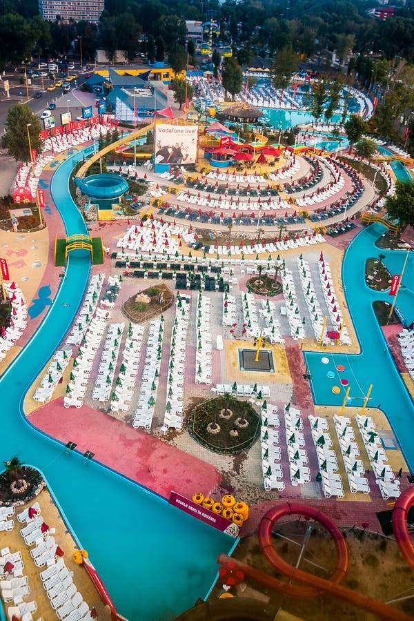 Aqua Magic-waterpark redactionele fotografie. Image of juni - 49311162