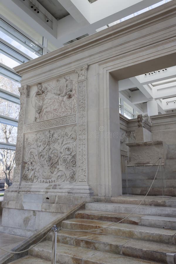 Ara Pacis Augustae - Roma fotografia editoriale. Immagine di campus ...