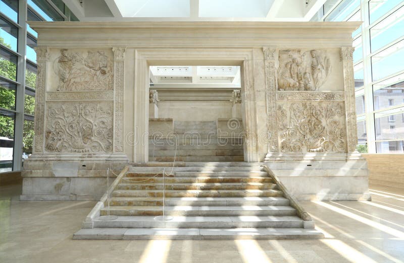 Ara Pacis a Roma, Italia fotografia editoriale. Immagine di rovina ...