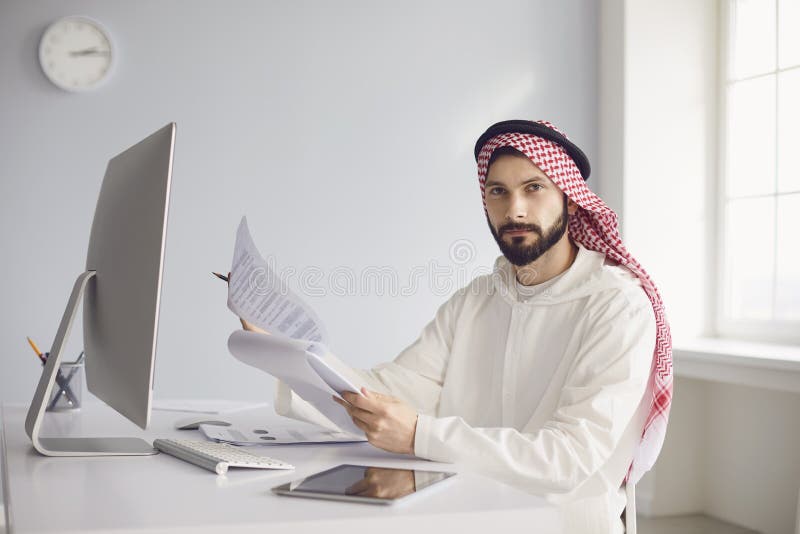 383 Islamic Arabian Sheikh Beard Stock Photos - Free & Royalty-Free ...