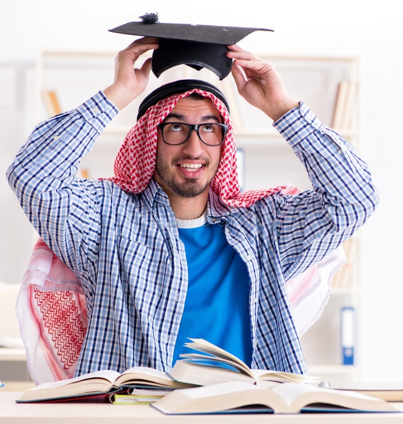 Saudi Student Graduation Stock Photos - Free & Royalty-Free Stock ...