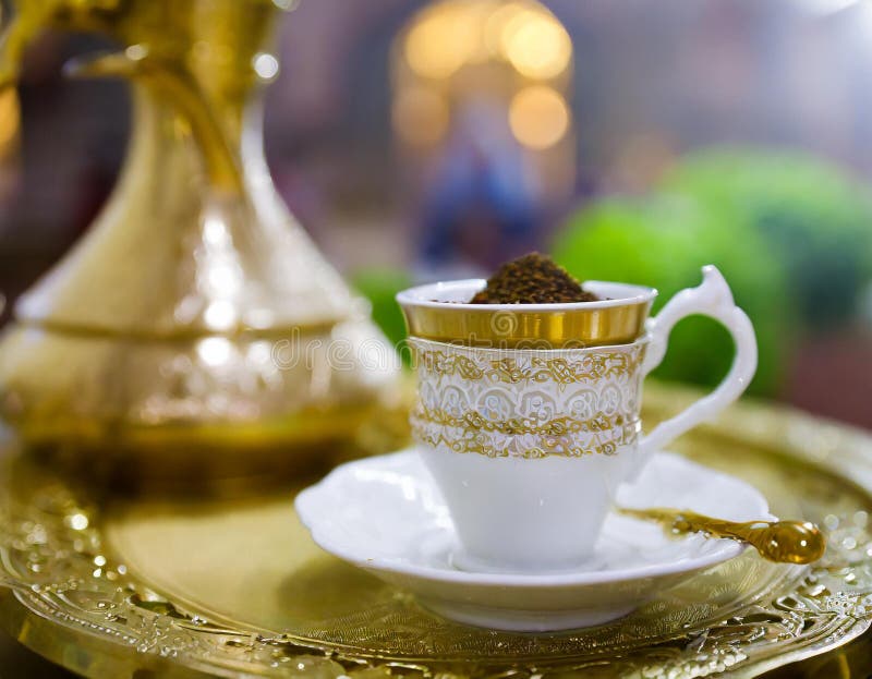 Arabic Coffee Pot Traditional. Saudi Coffee Dallah Stock Illustration ...