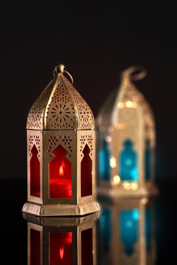 Antique Arabic Lamp Lantern in Dubai Stock Image - Image of middle ...