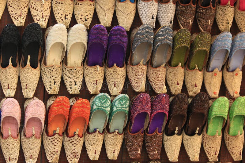 258 Arabic Dubai Girls Stock Photos - Free & Royalty-Free Stock Photos ...