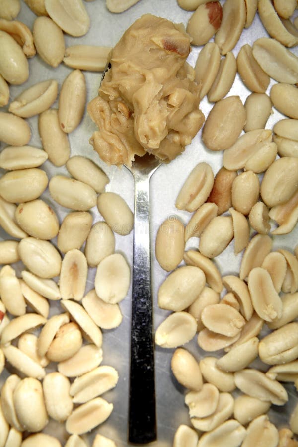 Arachidi E Burro Di Arachide Fotografia Stock - Immagine di fresco ...
