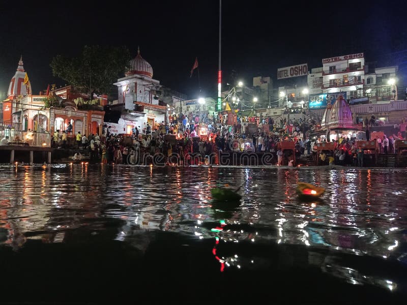Arati editorial photo. Image of ganges, ghat, devotion - 161036671